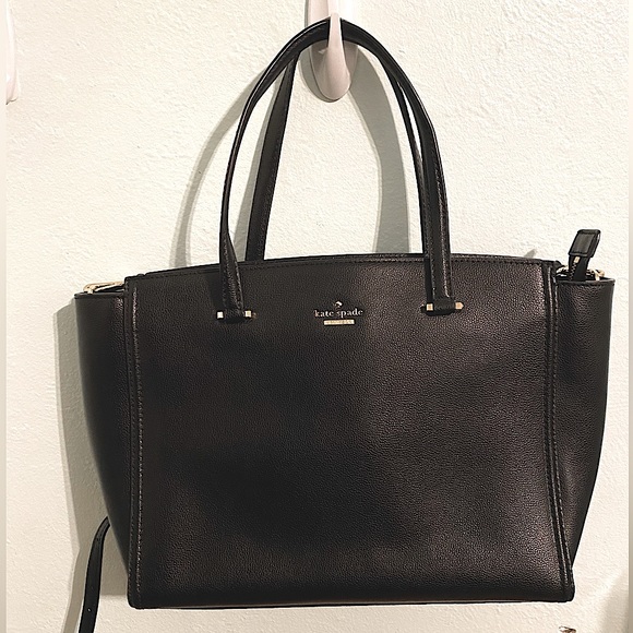 kate spade | Bags | Black Kate Space Crossbody Medium Sized With Gold ...